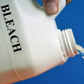 How to Get Rid of Bleach Smell after Cleaning - 6 Easy Tips