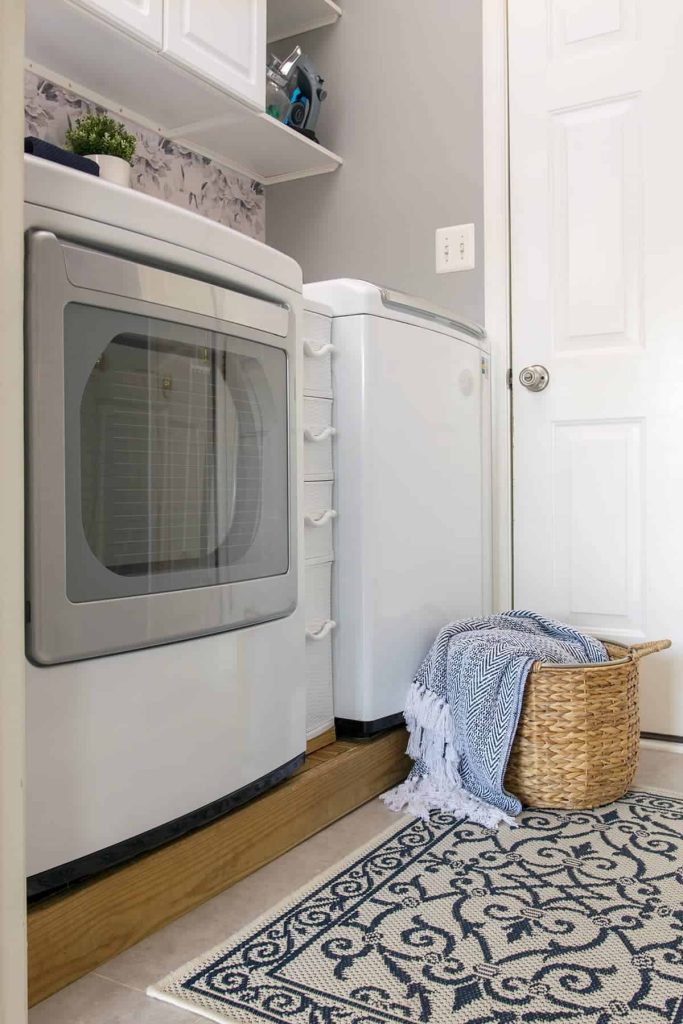 7 Small Laundry Room Organization Ideas that Maximize Space
