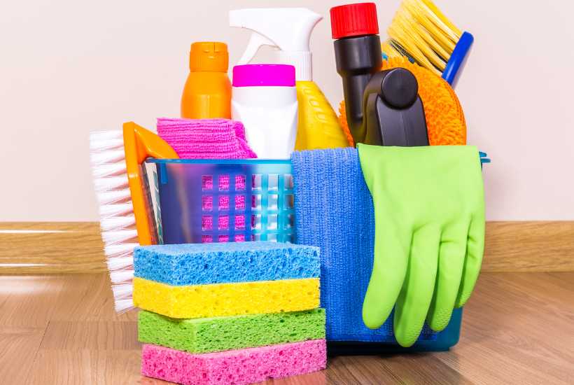 28 Day Spring Cleaning Challenge - Daily Schedule